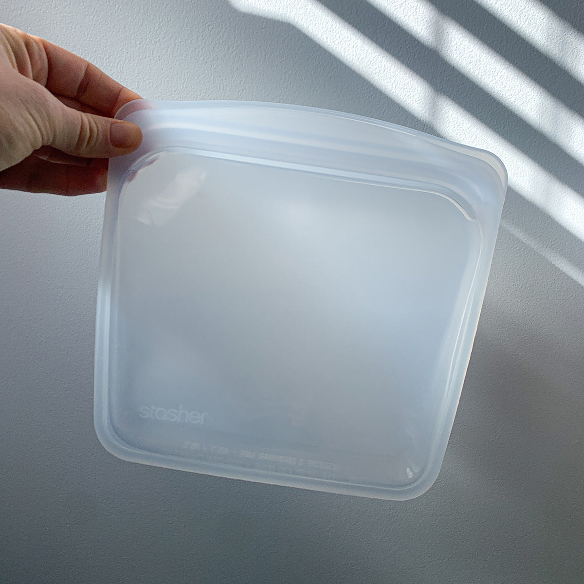 STASHER | REUSABLE SILICONE BAGS - The Waste-Free Home