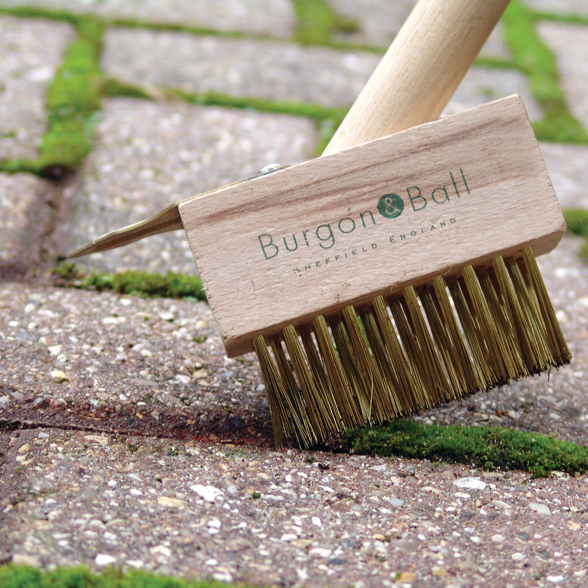 BURGON & BALL | MIRACLE BLOCK PAVING BRUSH - The Waste-Free Home
