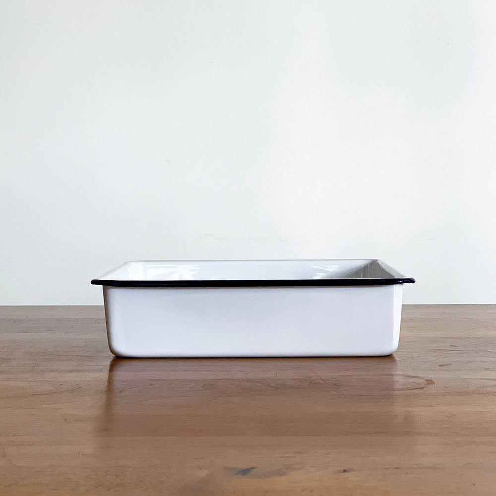 TRADITIONAL ENAMEL BAKING TRAYS - The Waste-Free Home