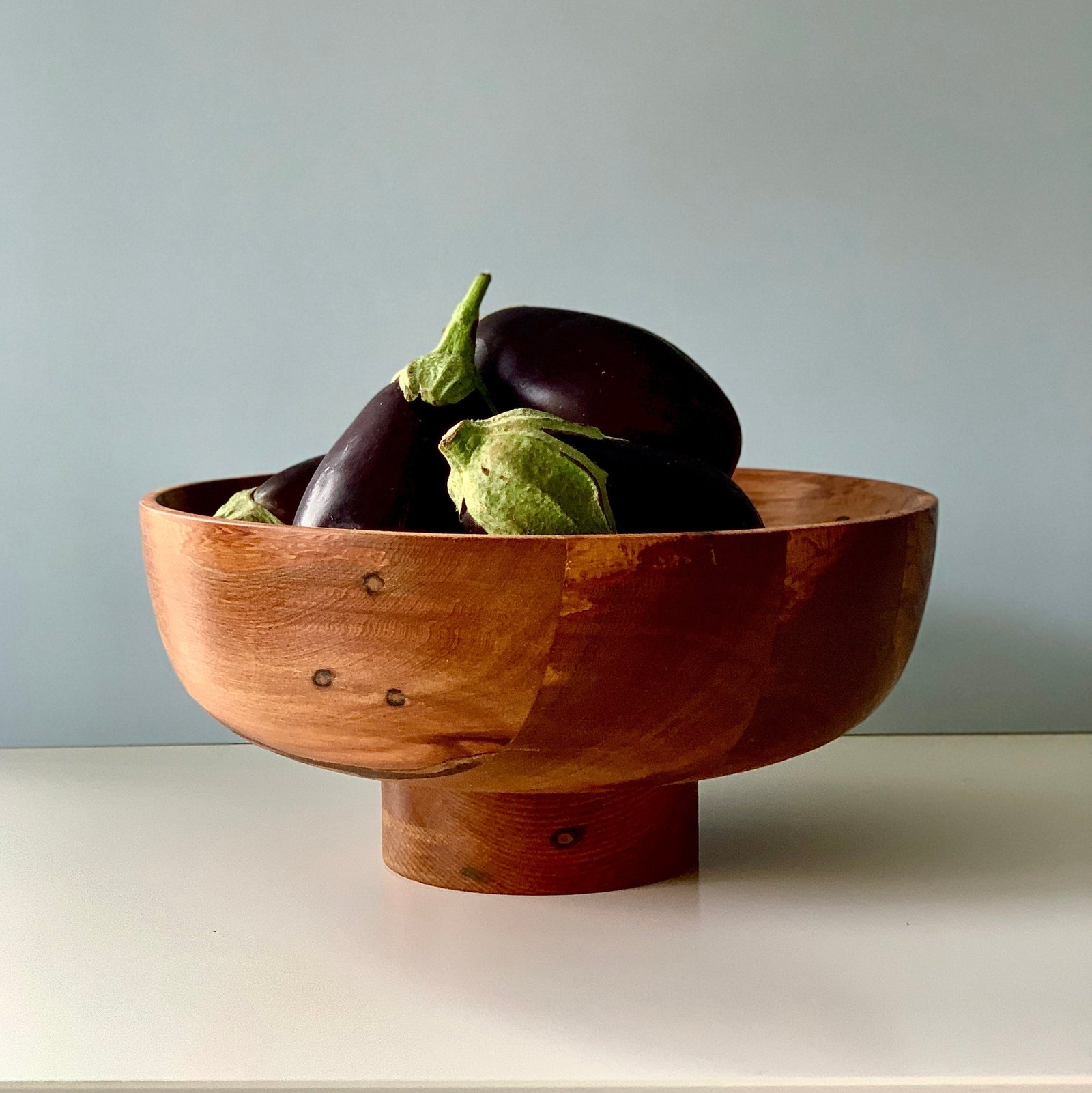 HANDCRAFTED WOODEN PEDESTAL BOWLS - The Waste-Free Home